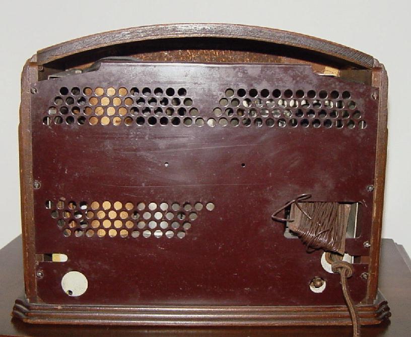 Philco Early Model 59 Compact (59C) Mantel Radio
