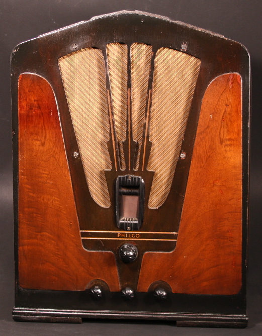 First two versions of the Philco 16B Tombstone Radio Side-By-Side