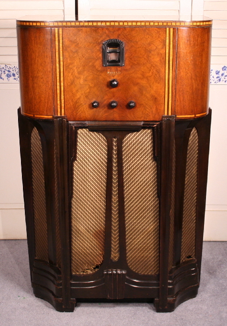 Models 200X and 201X - a pair of very elusive Philcos