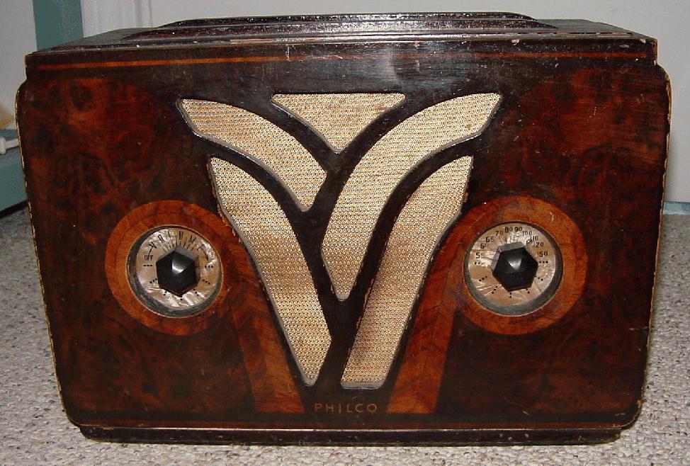 Philco Model 54S Table (Mantel) "Owl-Eye" Radio (1934/1935)