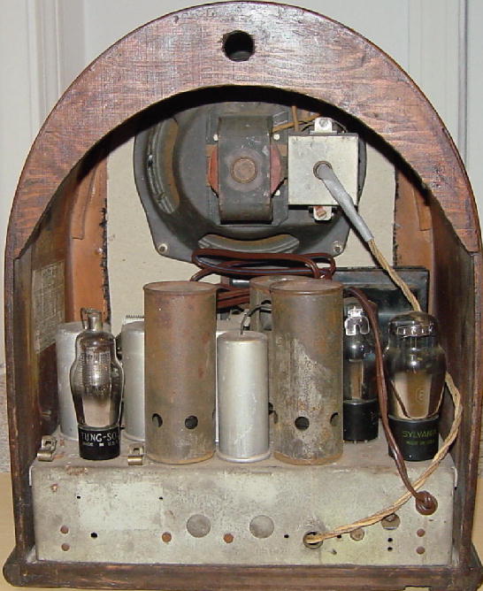 Philco Model 89B (89) Cathedral Style Tube Radio (1934)